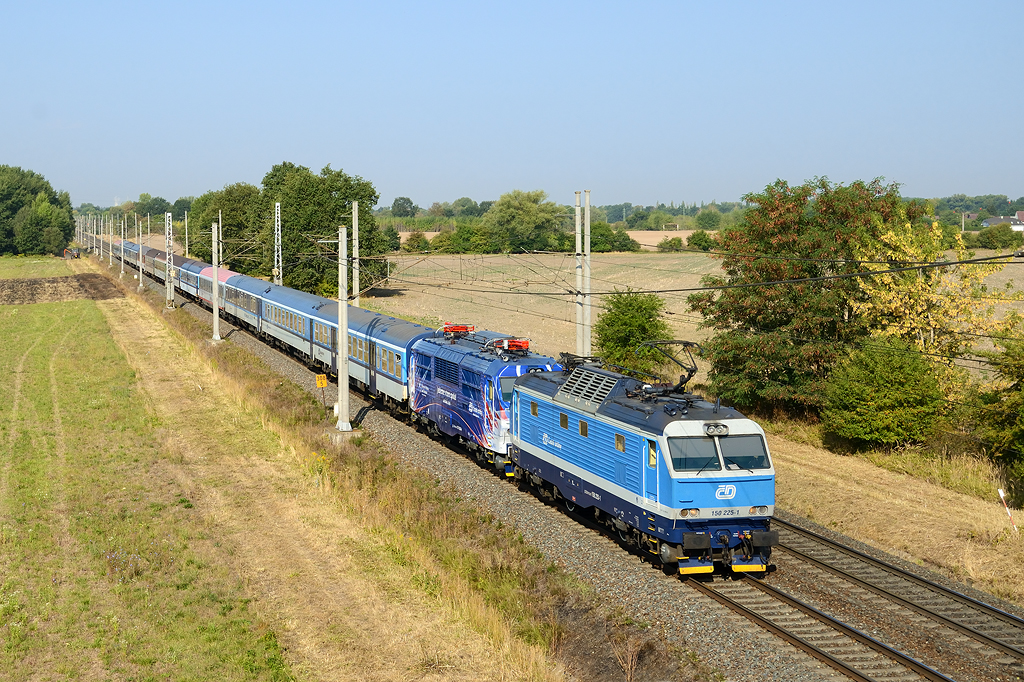 Photo Gallery - Photo details 150.225-1 + 151.006-4 - ŽelPage [www ...