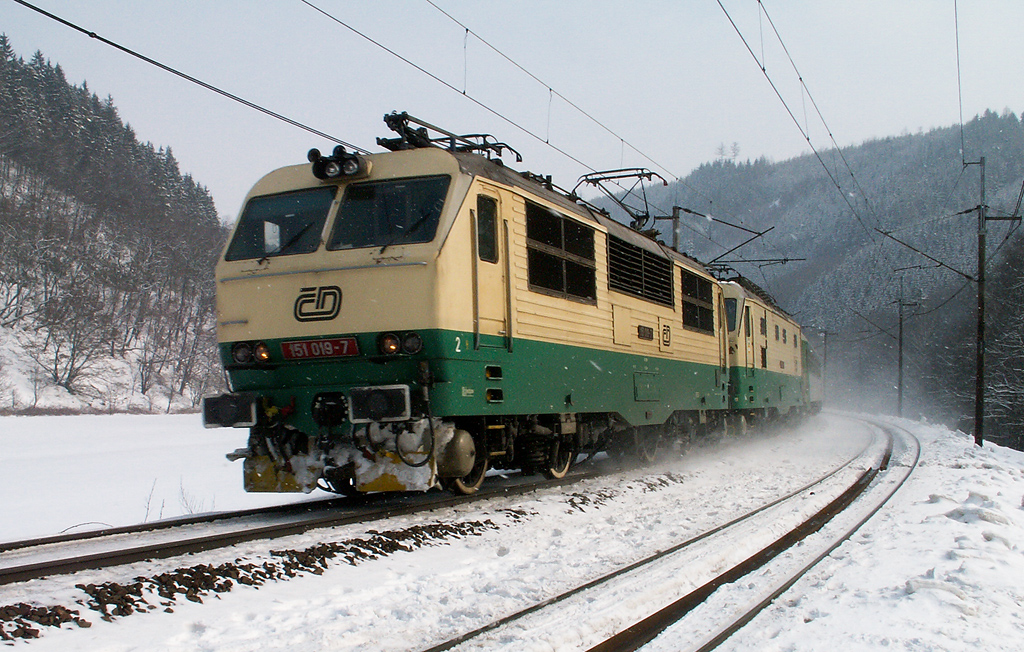 Photo Gallery - Photo details 151.019-7 + 151.004-9 - ŽelPage [www ...